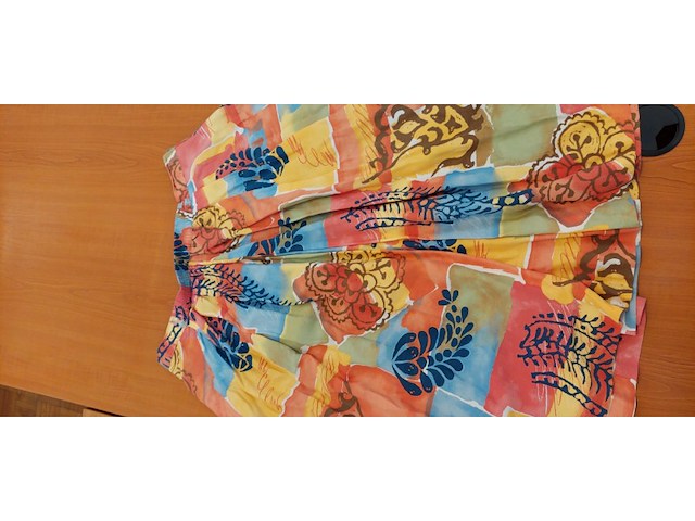 Šarena suknja na narandzasto od viskoze XL