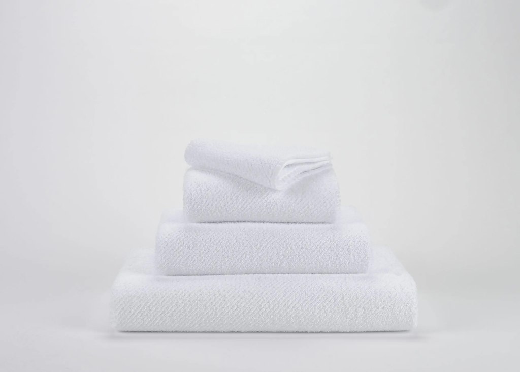 Peškir // „Twill“ / White
