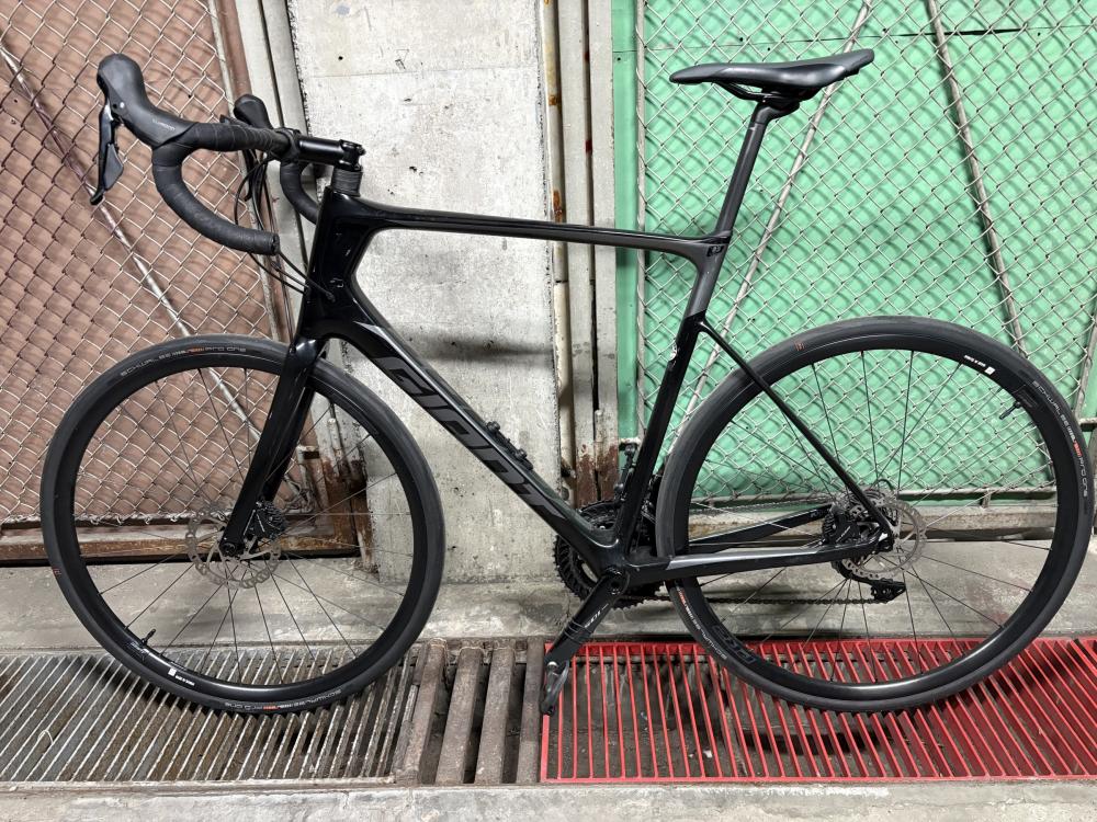 Giant Defy Advanced 2 Carbon