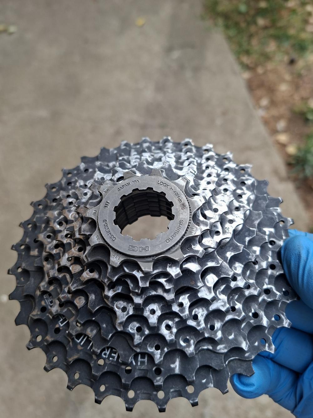 Kaseta Shimano CS-HG30 9brzina odlicna