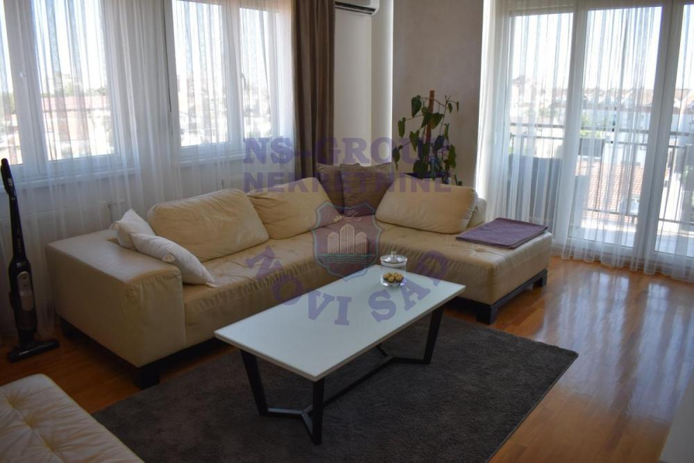 Trosoban stan na prodaju, 65m2, 206.000€
