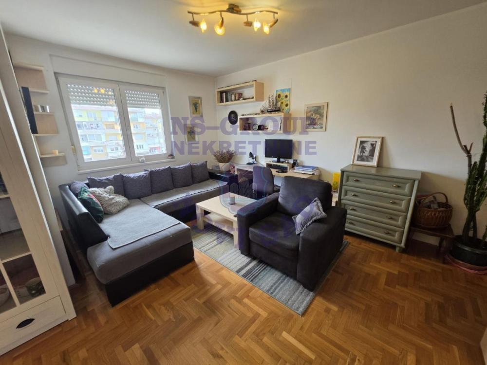 Trosoban stan na prodaju, 75m2, 206.000€