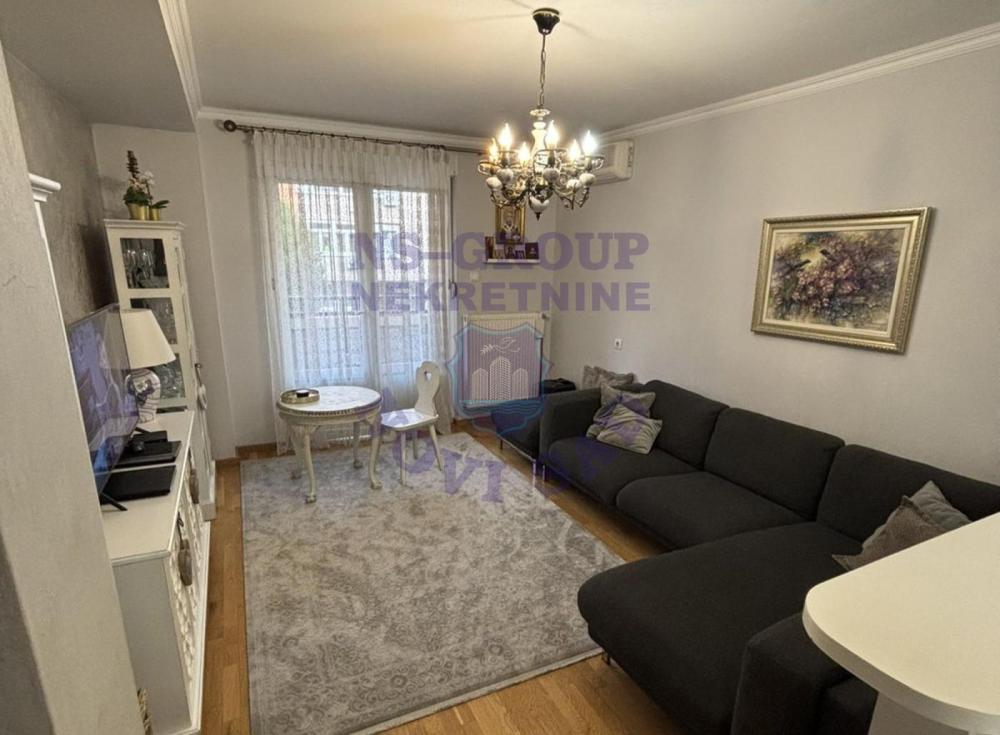 Trosoban stan na prodaju, 65m2, 226.600€