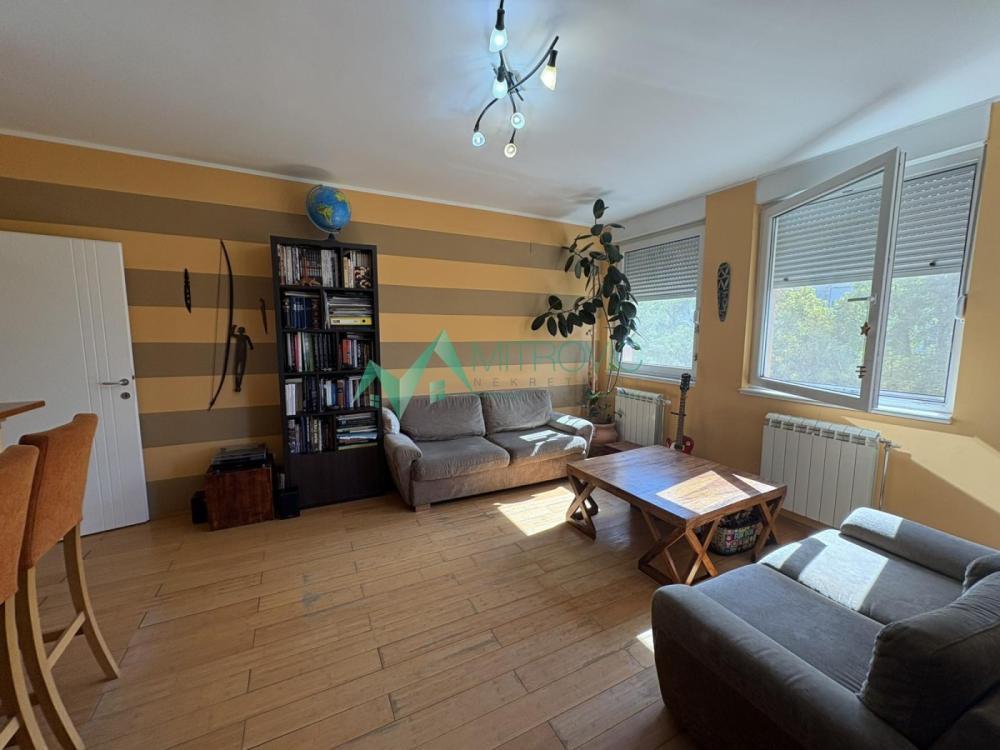 Dvoiposoban stan na prodaju, 69m2, 199.000€