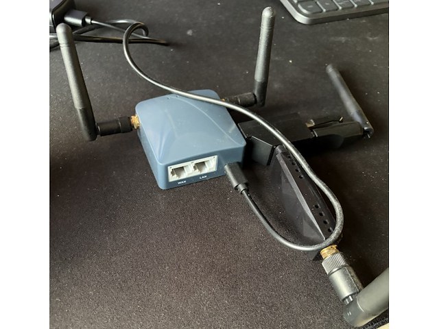 Hak5 pineapple klon GL-inet  GL-AR300M16-ext