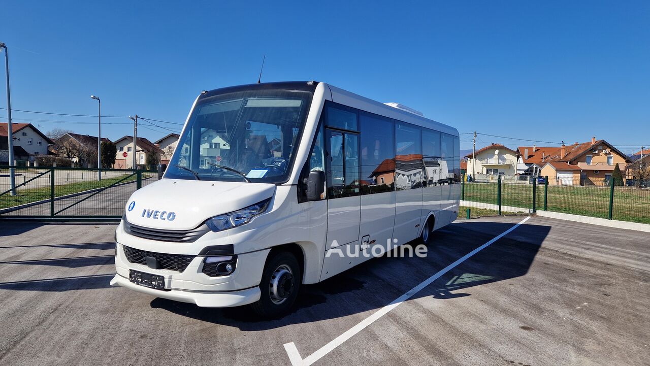 Novi IVECO Daily 70C21 gradski minibus