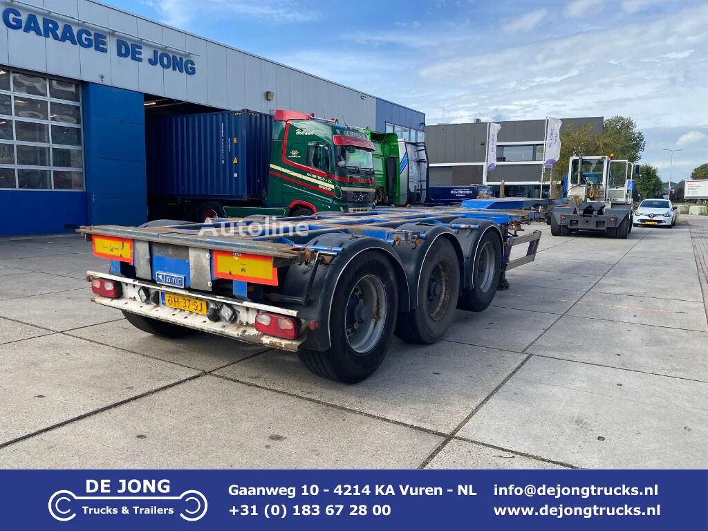 D-Tec FT-43-03V / 3x Extendable / 1x Lift Axle / BPW poluprikolica za prevoz kontejnera
