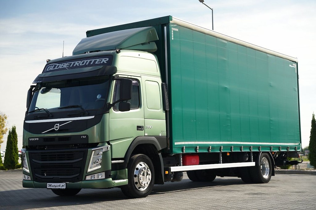 Volvo FM 330 kamion sa klizna zavesa cerada