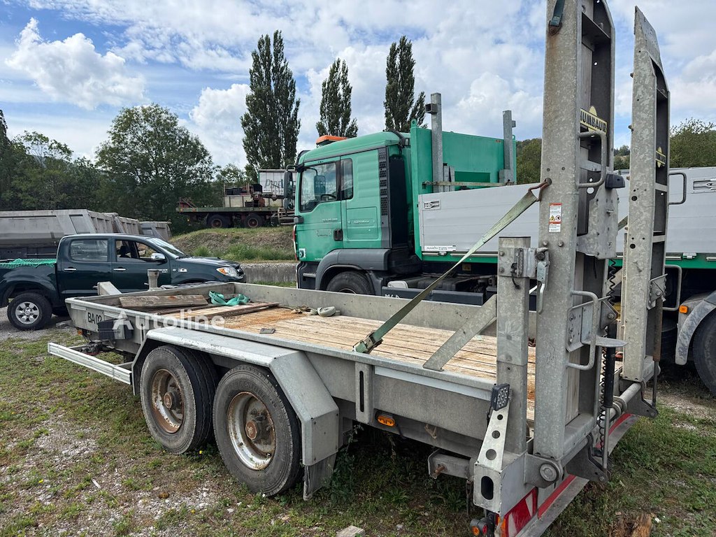Humbaur BA02 prikolica za građevinske strojeve