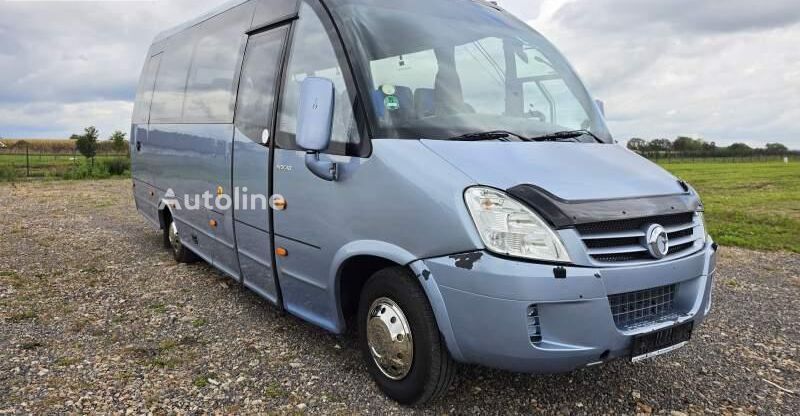 IVECO 65C18 WING 3.0 PAX 28 EURO V/5 MANUAL prigradski autobus
