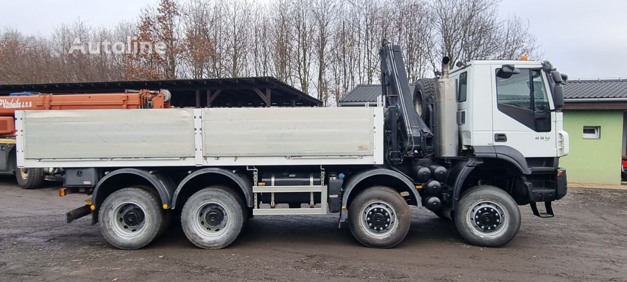 IVECO Trakker 450 kamion platforma