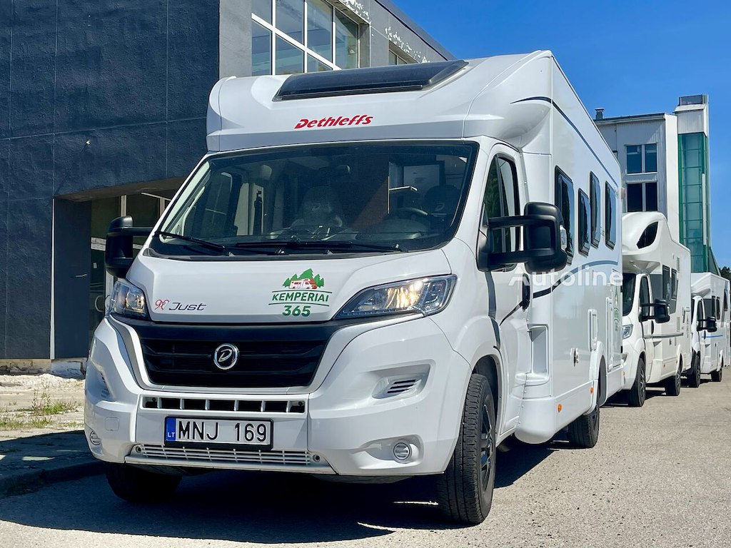 Dethleffs T7052DBL poluintegrisani kamper