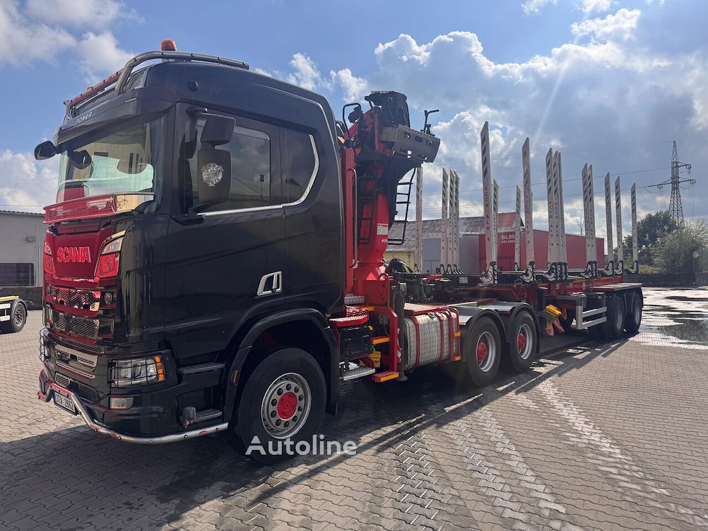 Scania R500 tegljač + poluprikolica za prevoz drva
