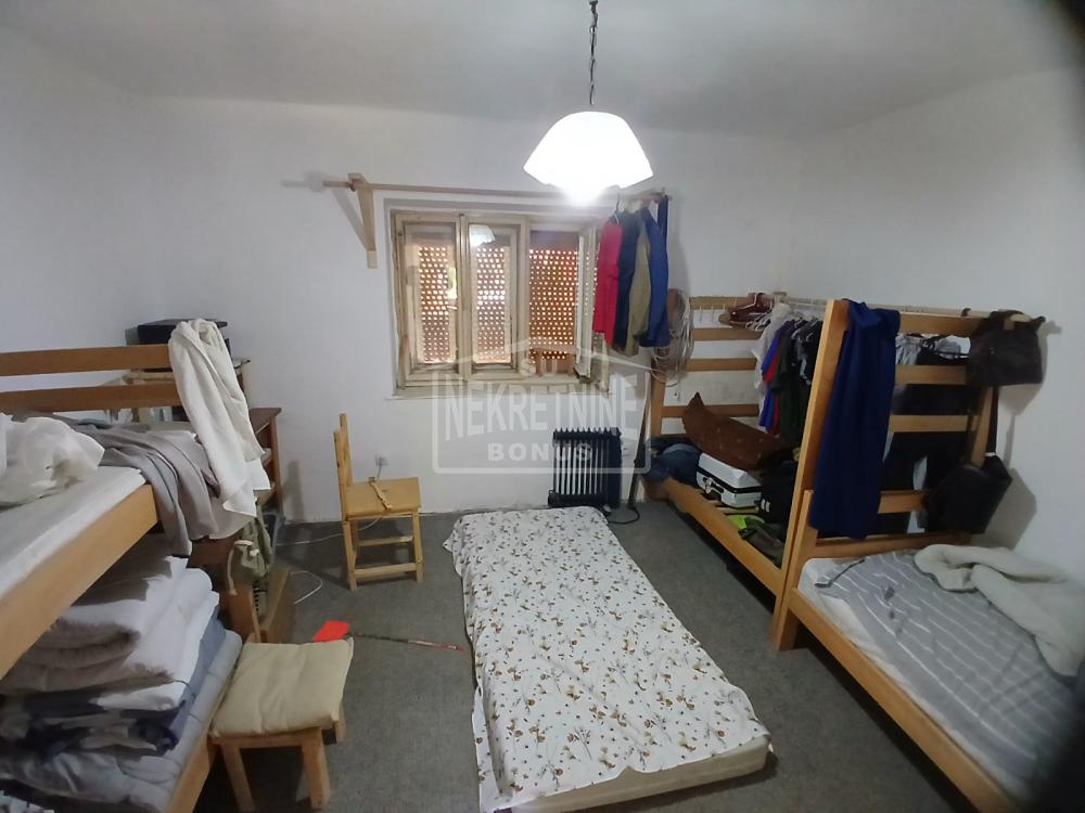 Subotica-Novo Selo-dve kuće na jednom placu ID#2265
69.000 €