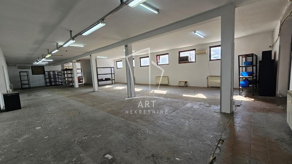 Karaburma Magacinski prostor 470m2 ID#16404
1.500 €