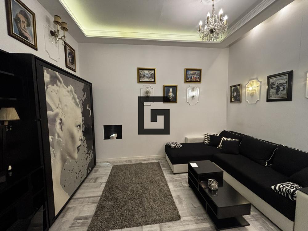Unikatna i luksuzna garsonjera u Starom gradu ID#3257
148.000 €