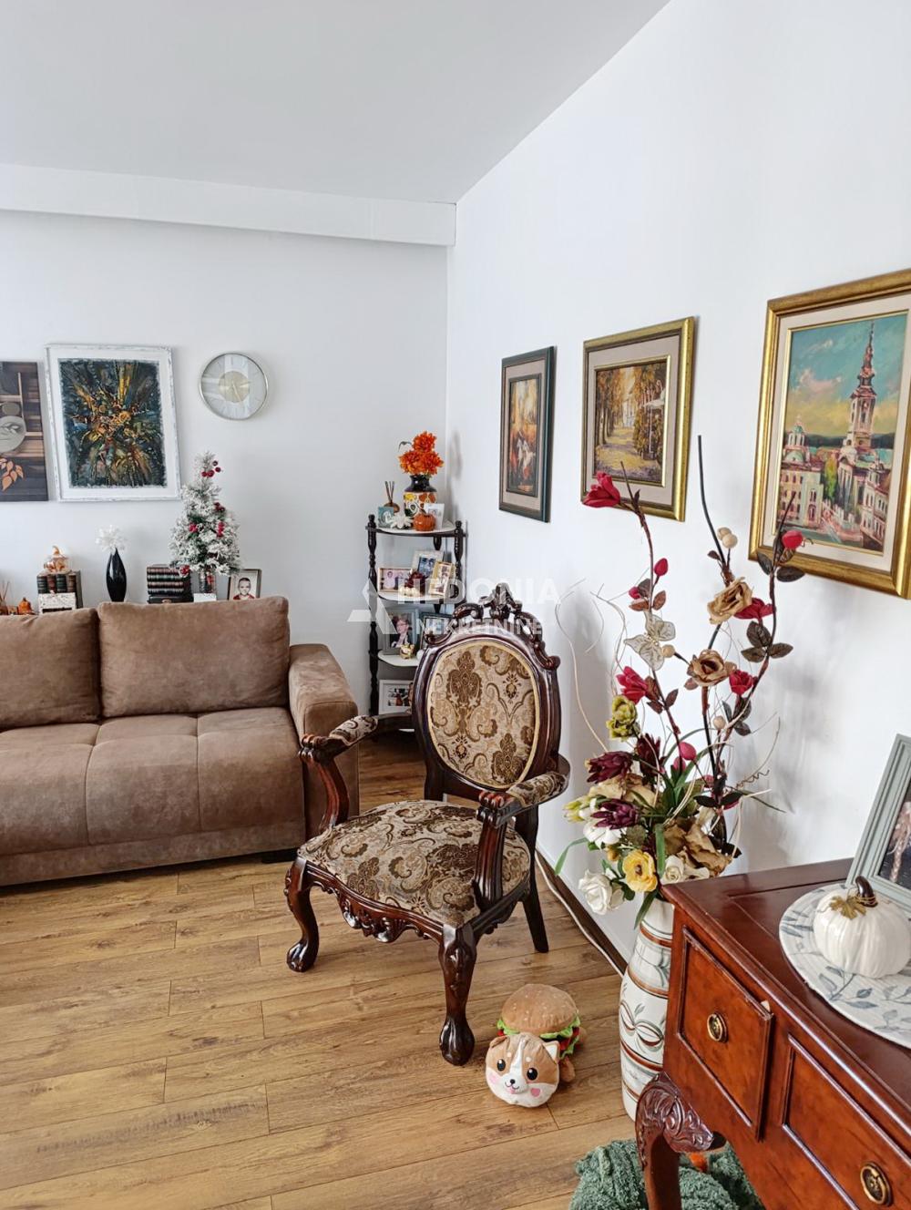 Batajnica, Mala, renoviran, dvostran, 3.0 stan ID#10675
190.000 €