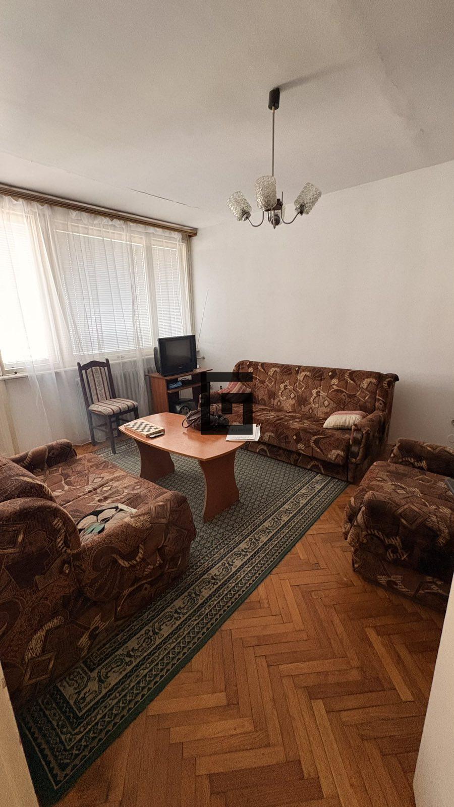 Stan na odličnoj lokaciji u Učiteljskom naselju + garažno mesto ID#3244
125.000 €