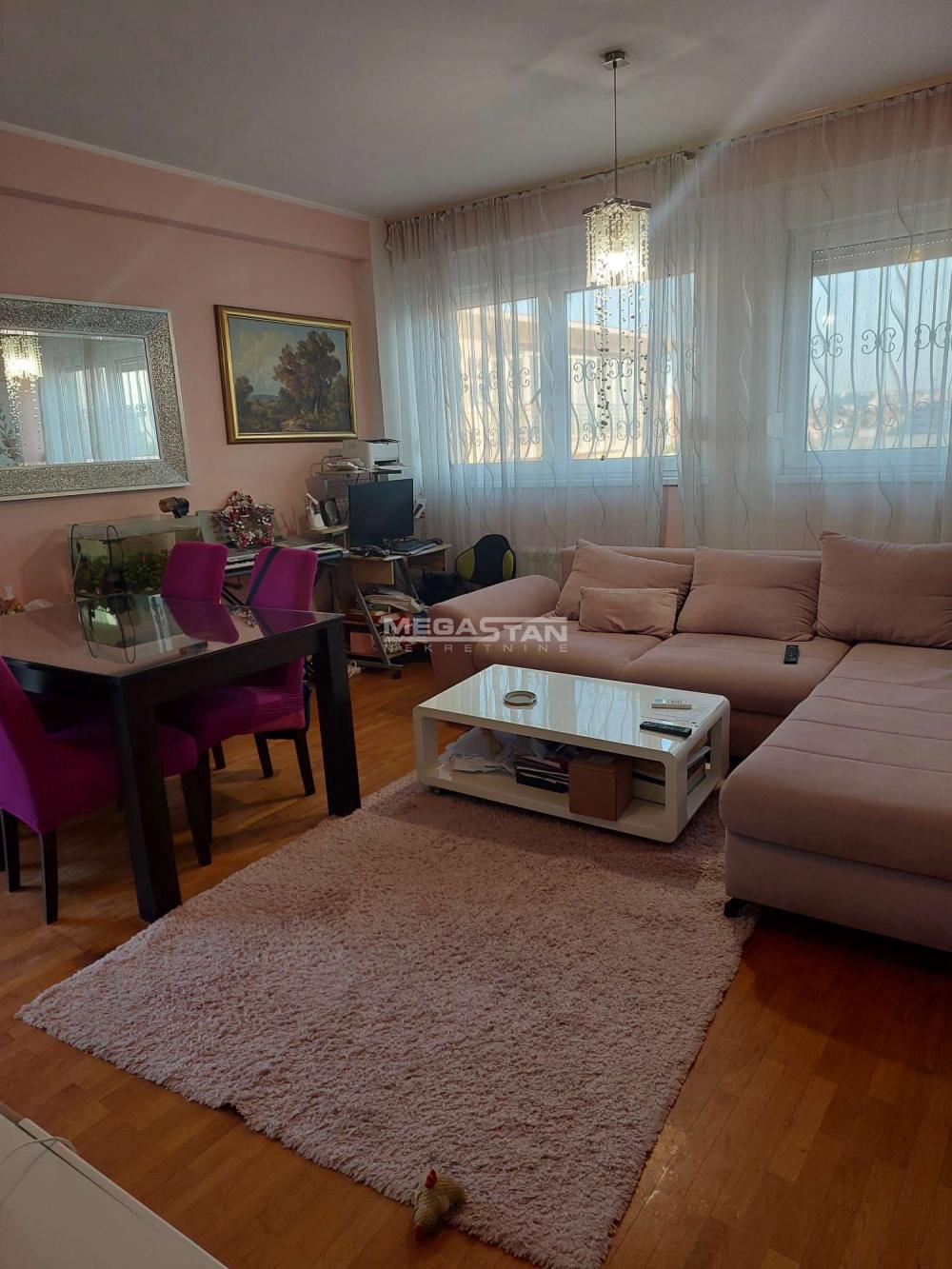 Blok 63, uknjižen
265.000 €