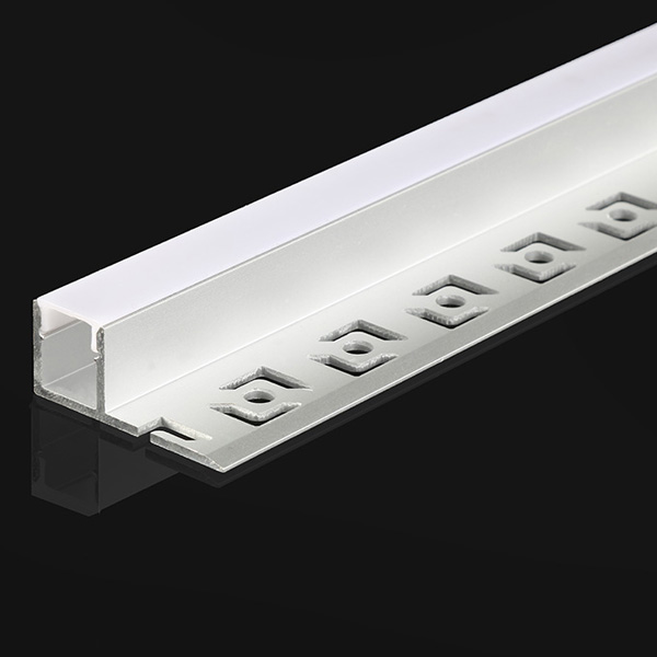 Alu profil sa difuzorom R-702