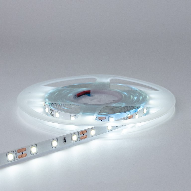 LED traka 12V 6000K 6W hladno bela, 60 dioda 2835, IP20