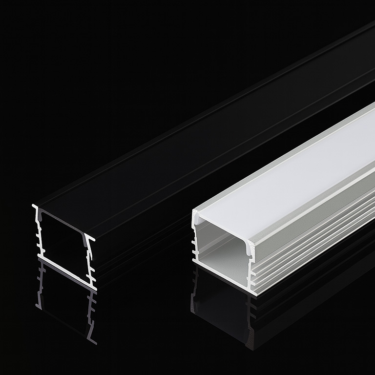 Nadgradni alu profil R-405 sa mlečnim difuzorom, 17,2 × 12 mm