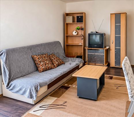 Izdaje se garsonjera u centru Niša, 20m2