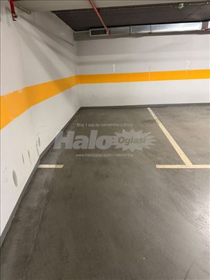 Izdaje se parking mesto u garazi,lift