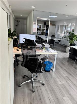 Izdaje se kancelarijski prostor 70m2