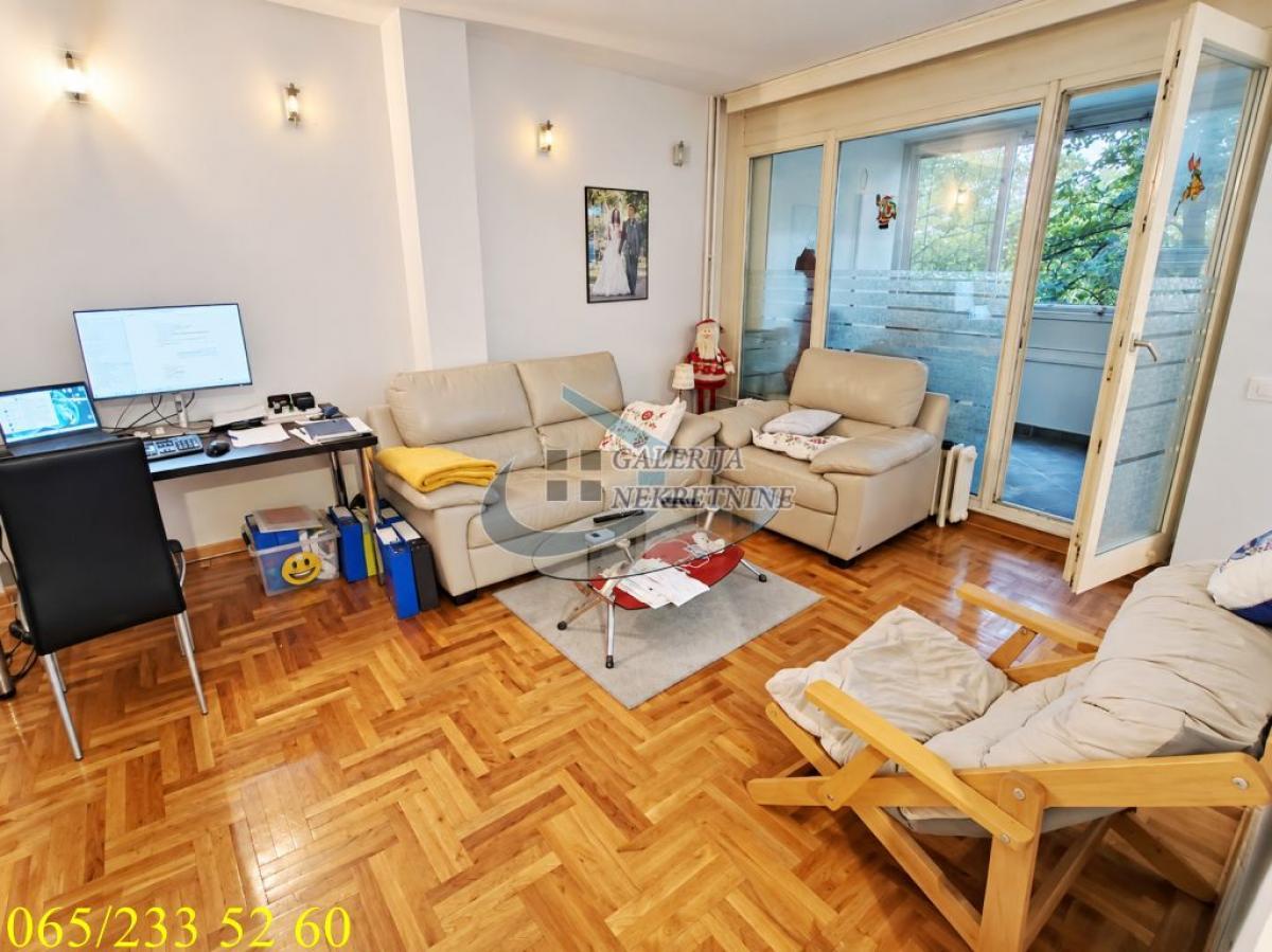 Čukarica, Cerak Vinogradi - Vinogradski venac 84m2