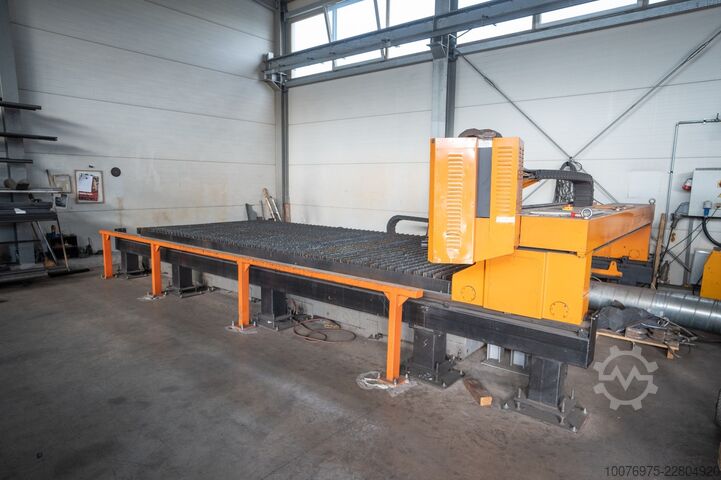 Plazma alat za sečenje
Varstroj VARCUT 3,2 L2/Ph - 2,5x6,0/1(PL+G)