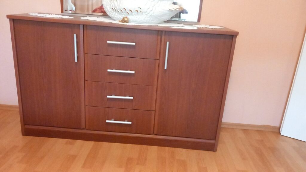 Komplet nameštaja za spavaću sobu – ormani i komode - Orman 4‑krilni