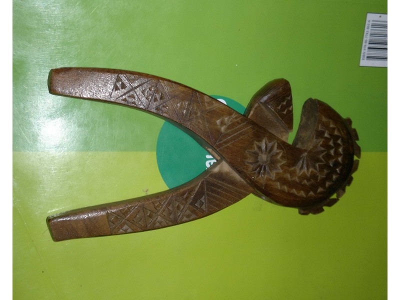 = Krckalica za orahe - Ukrasni etno predmet - 20cm