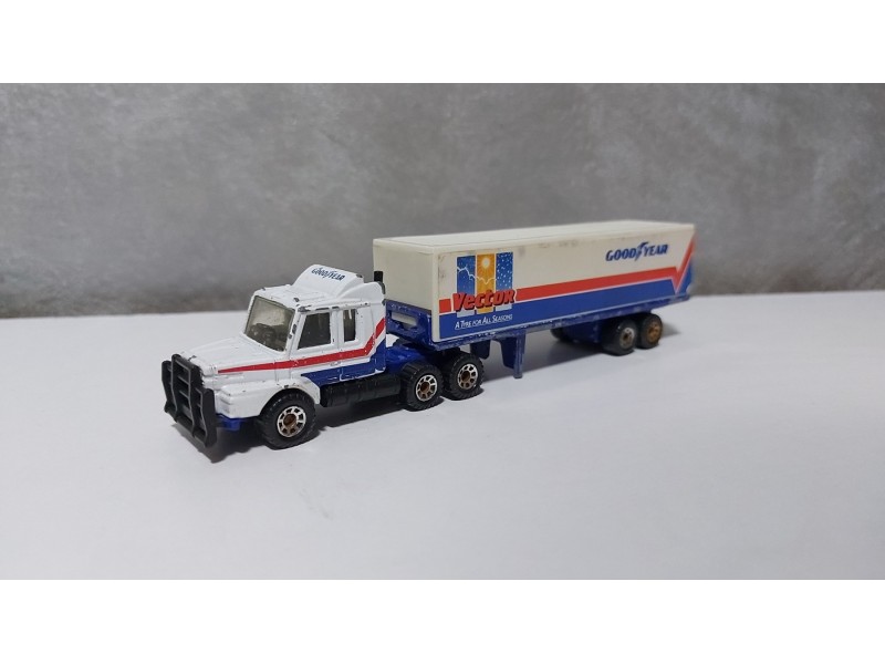 Matchbox Good Year 1:90