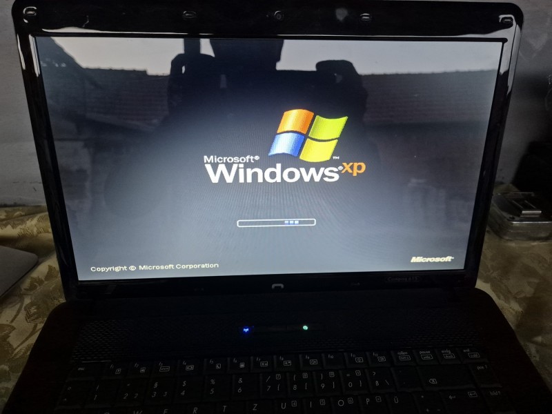 lap top compaq 615
