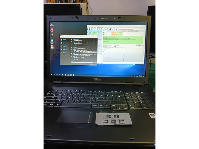 Laptop Fujitsu LI3910