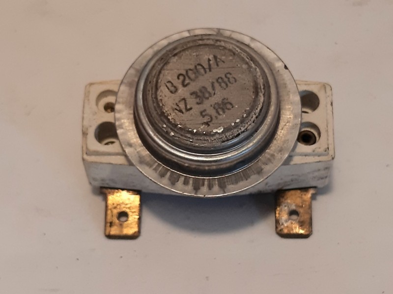 Termostat ves masine normlano zatvoren 38C i 88C