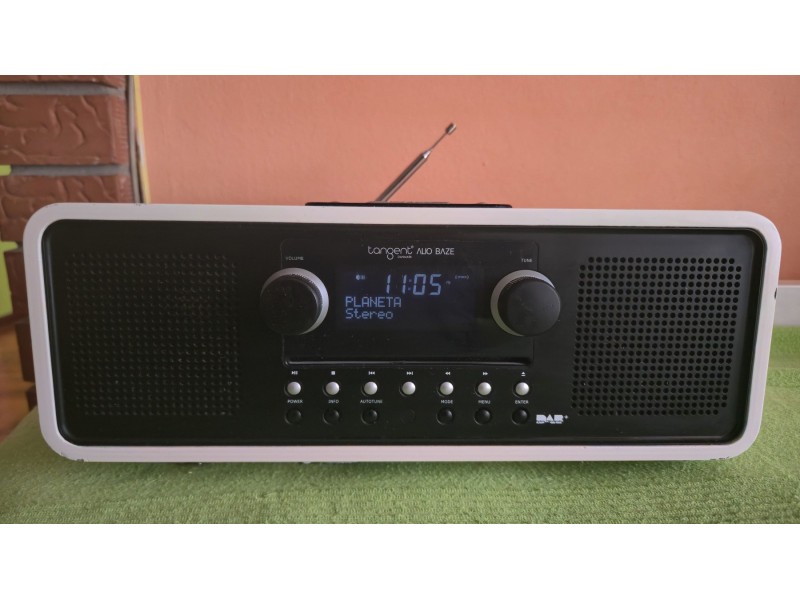 TANGENT Alio Baze - kvalitetan radio, CD plejer i Aux