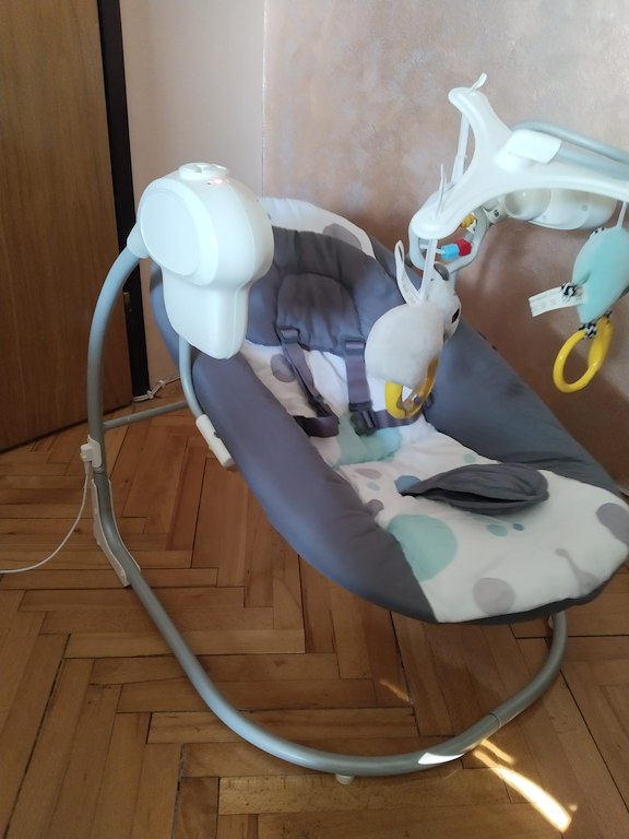 Njihalica za bebe