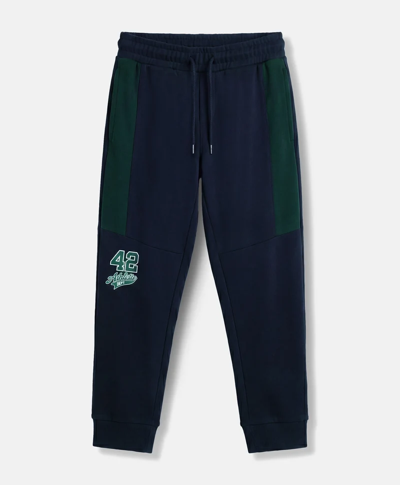 Sportske pantalone za dečake sa panelima