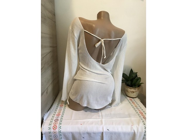 Bela bez ledja sa strane podesiva bluza S
