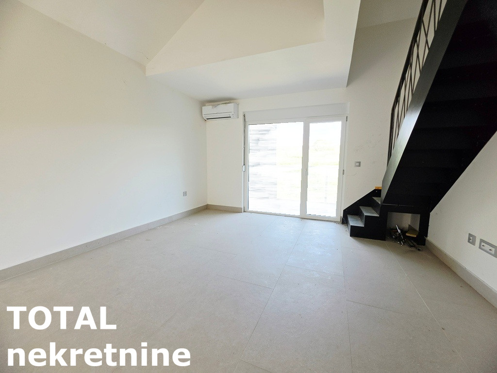 Trosoban stan na prodaju, Sremska Kamenica, Novi Sad, 81m², 220.000 €