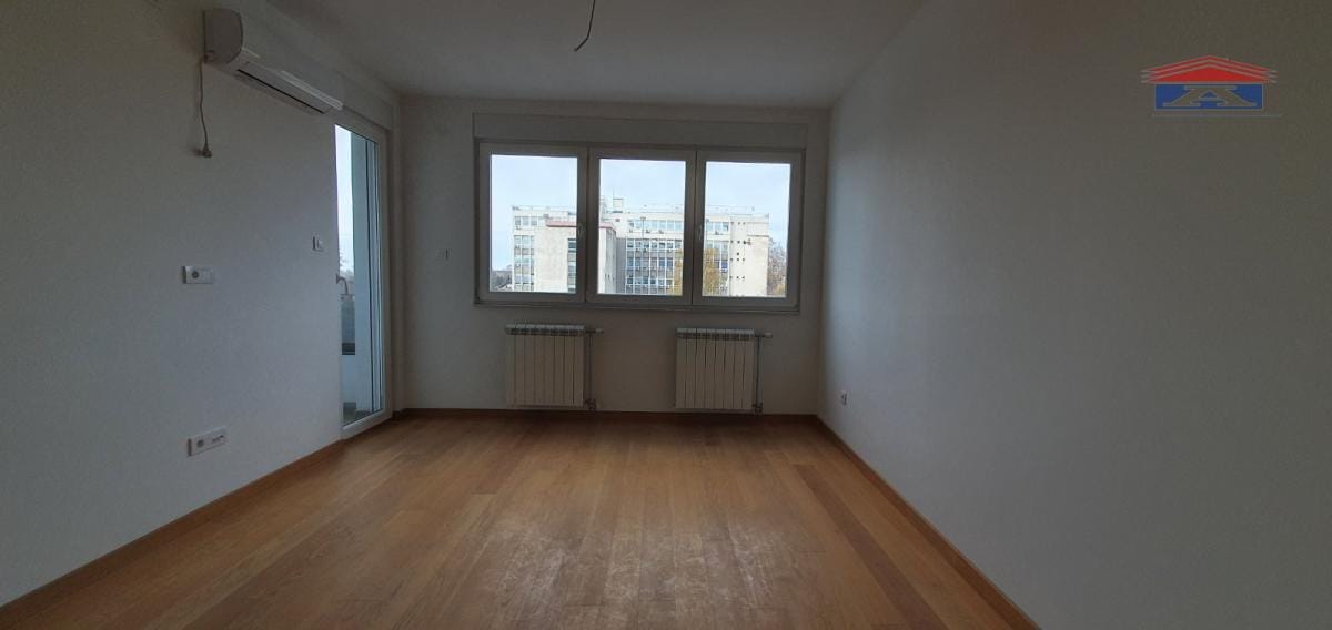 Lokal za izdavanje, Bulevar Evrope, Novi Sad, 60m², 700 €/mes