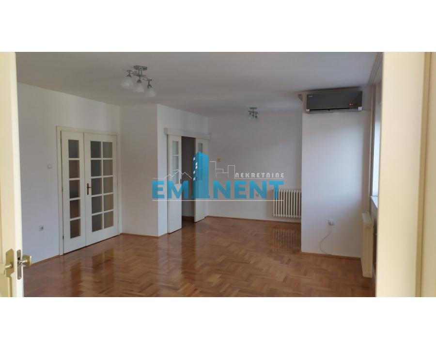 Četvorosoban stan za izdavanje, Denkova Bašta, Beograd, 96m², 800 €/mes