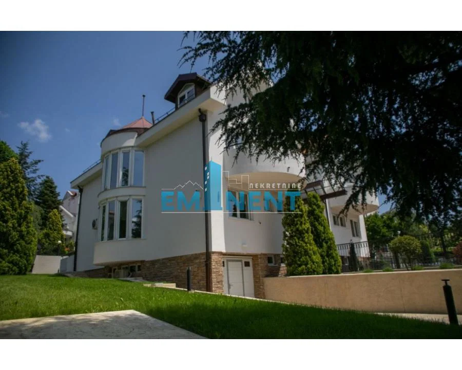 Kuća za izdavanje, Banovo Brdo, Beograd, 260m², 3.500 €/mes