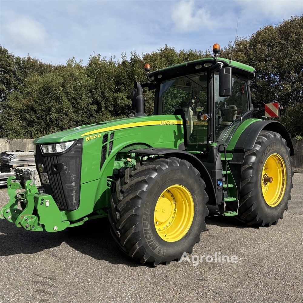 Prodaje se John Deere 8320 R traktor točkaš na aukciji