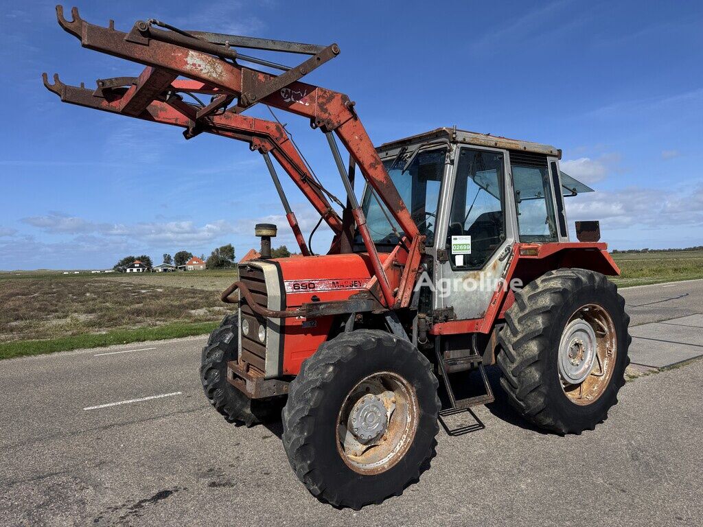 Massey Ferguson 690 traktor točkaš