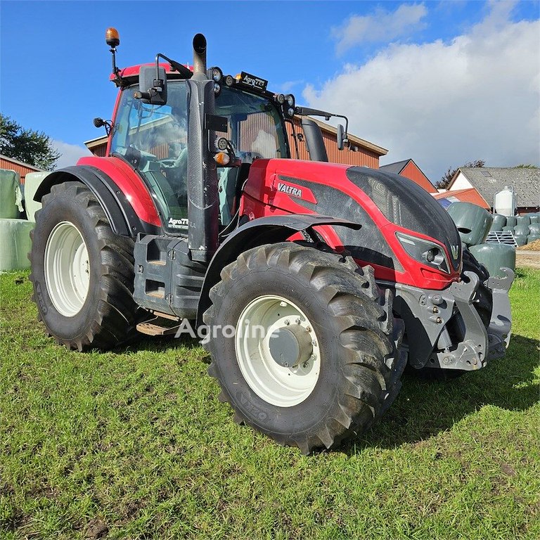 Prodaje se Valtra T214 D traktor točkaš na aukciji