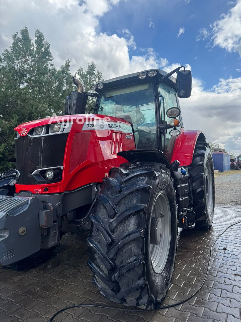 Massey Ferguson 7722 S traktor točkaš