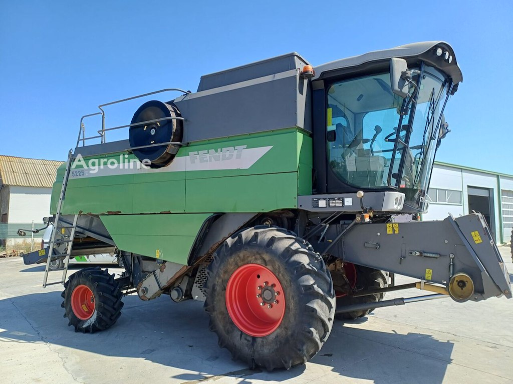 Fendt 5225E kombajn za žito